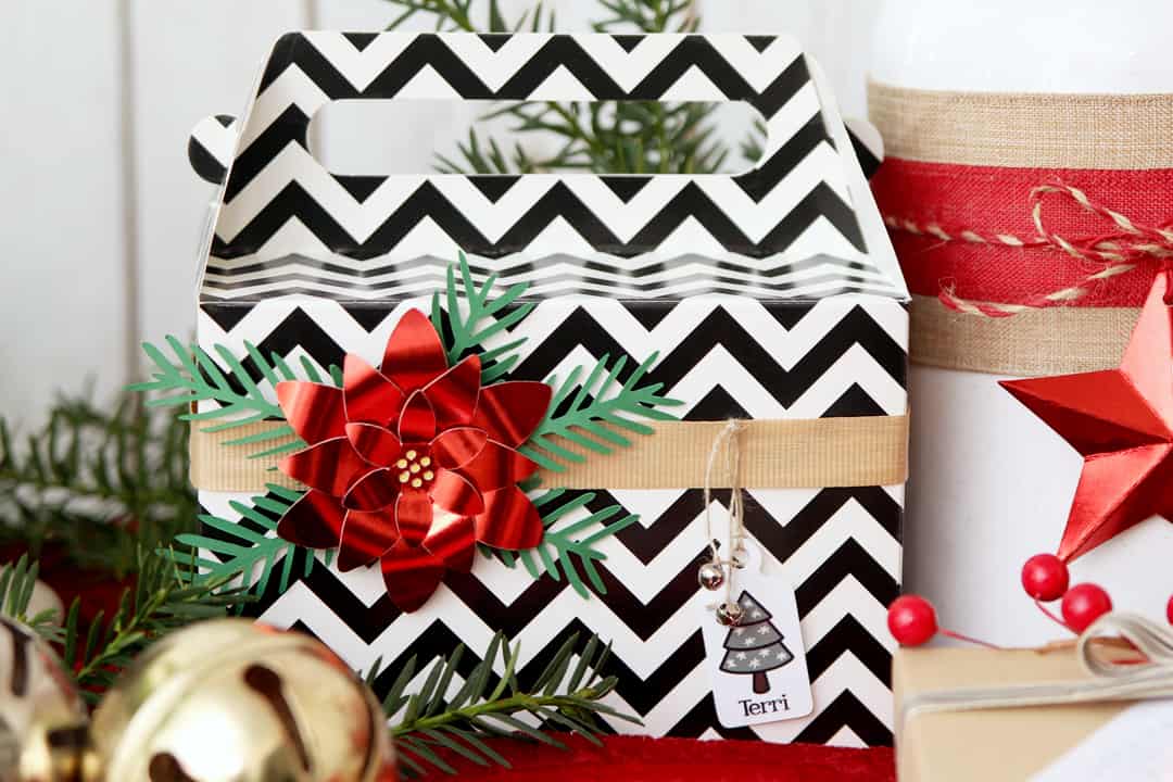 Paper Poinsettia Gift Embellishments - Finding Time To Create